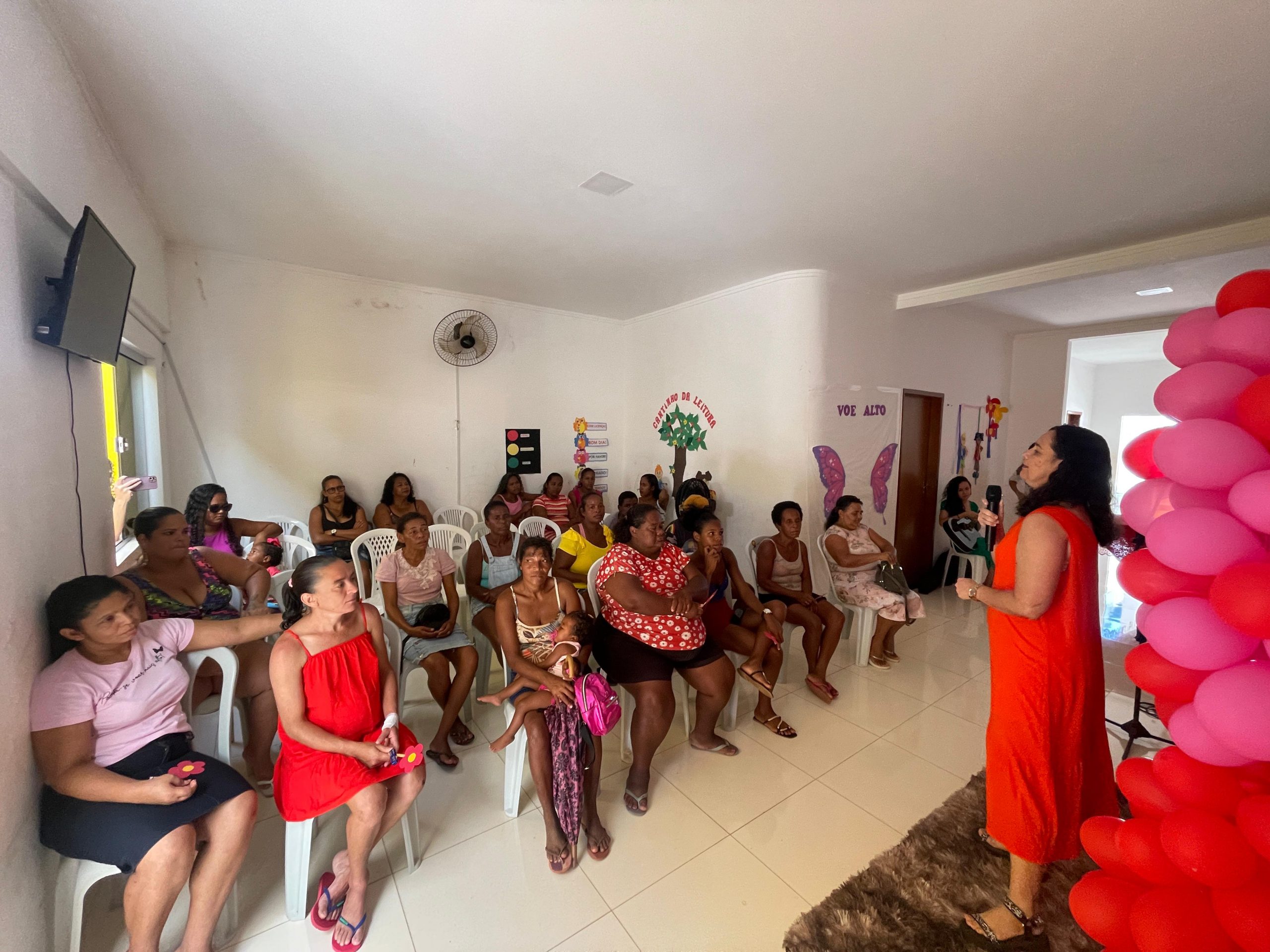 Dia Internacional da Mulher: Prefeitura de Sento-Sé comemora data com ...